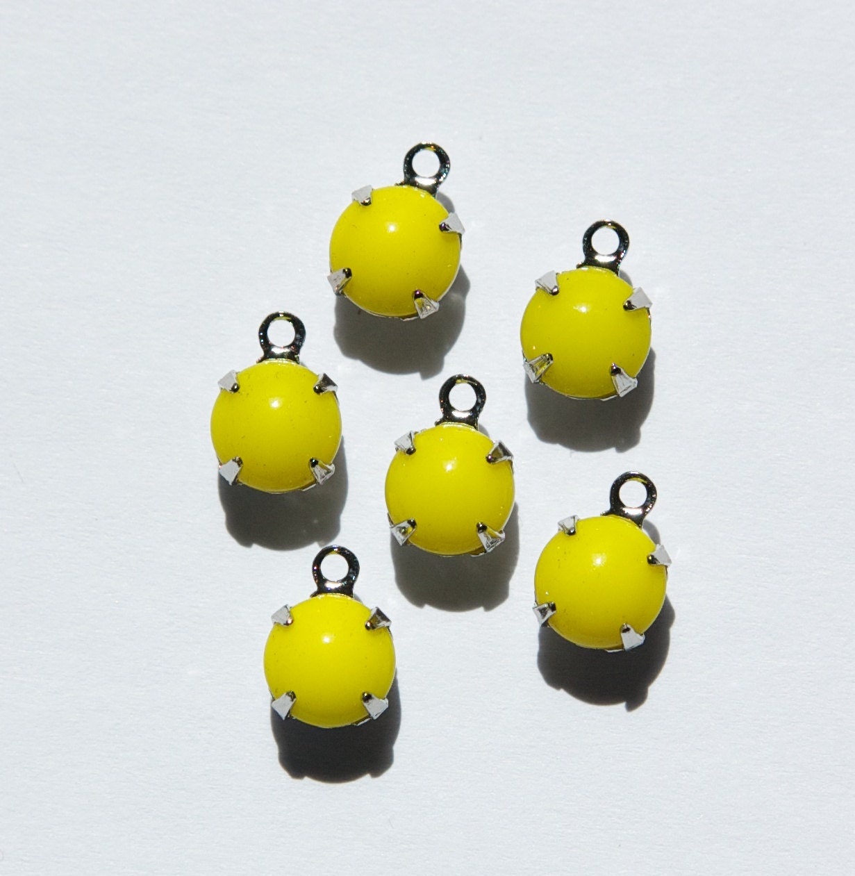 Vintage Opaque Yellow Glass Stone 1 Loop Silver Plated Setting