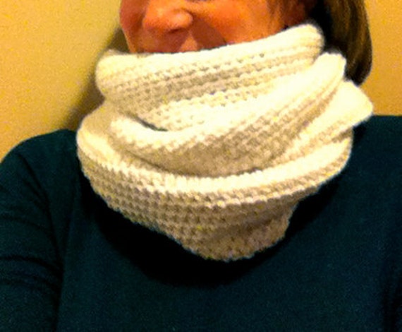 All Day Loop Scarf....Merlot by PinkRoomDesigns on Etsy