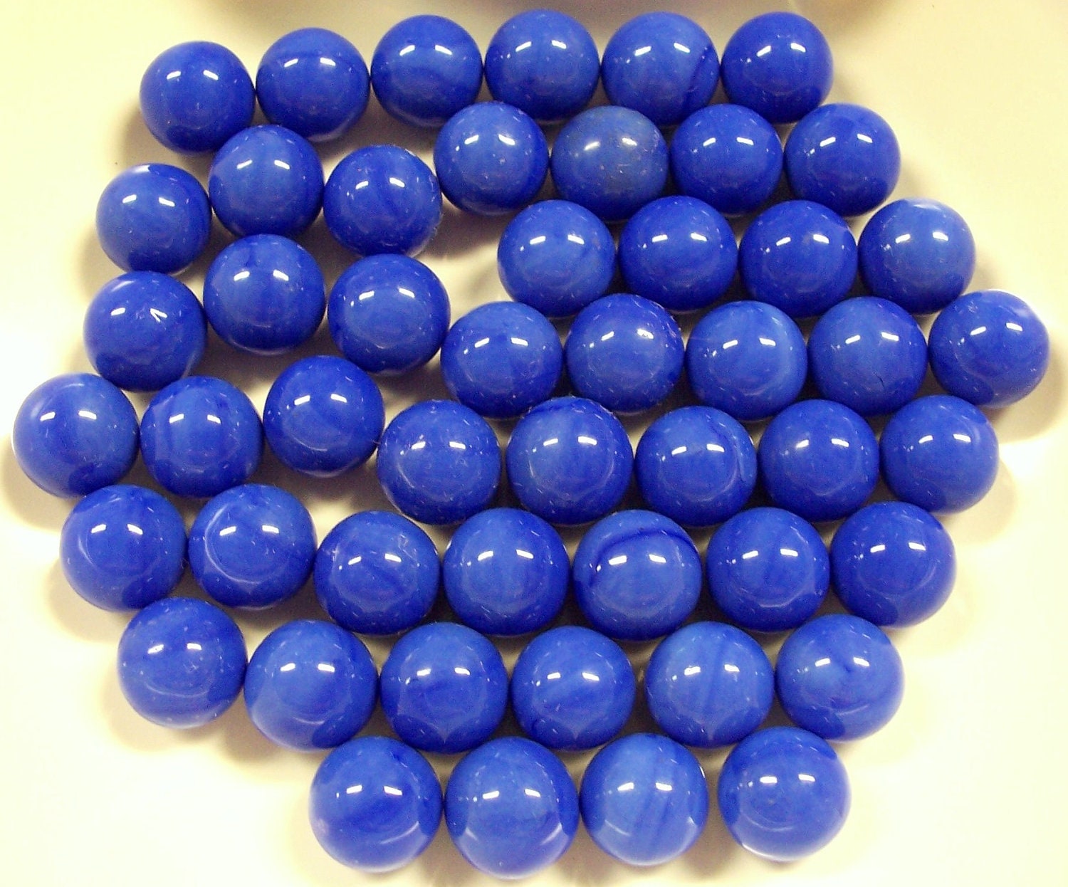 VINTAGE GLaSS Marbles BLUE Fifty 50 Blue Marbles Shooters