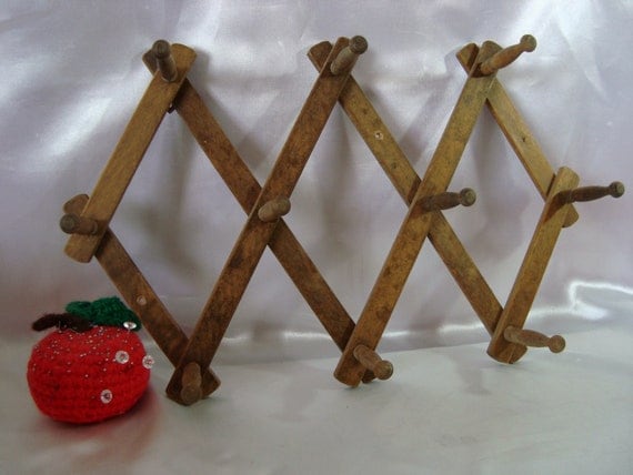 Vintage Wooden Peg Rack by TheCookieClutch on Etsy