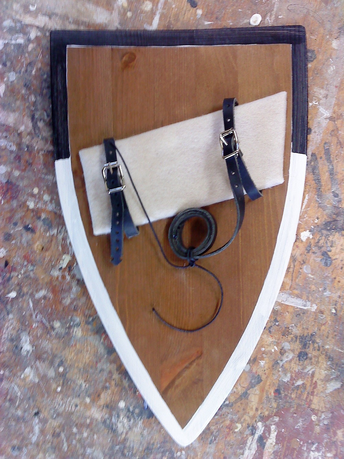 Shield 13th century Knights Templar by AlrunaHantverk on Etsy