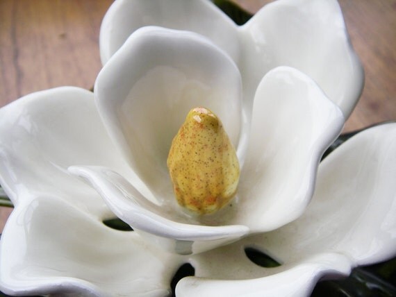 Vintage Ceramic Magnolia Blossom Creamy White by Sweetpearlvintage