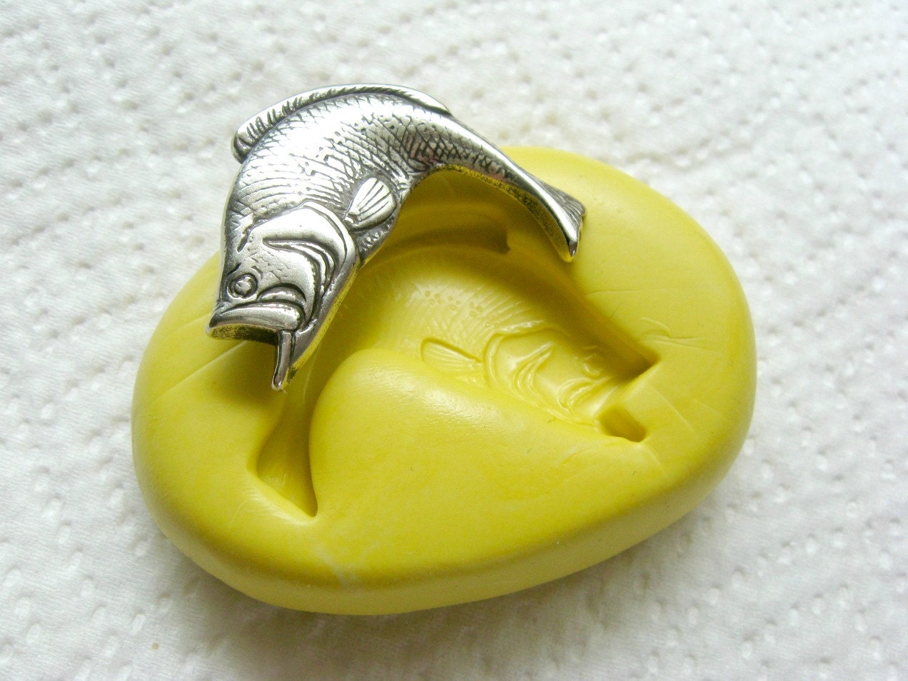 Jumping Fish flexible silicone mold Food Grade for cake