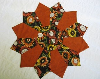 Popular items for dresden plate on Etsy