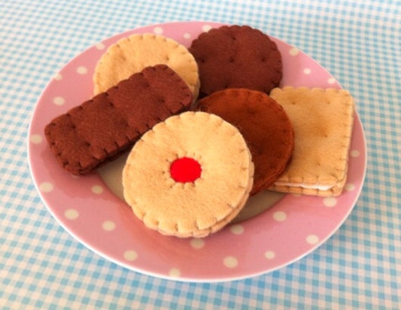Felt Pretend Play Food Biscuit Selection with Box by mummymadeitme