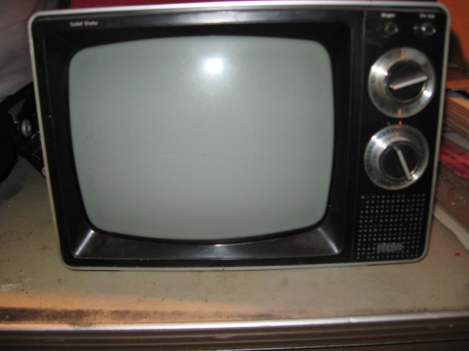 vintage 1970s rca solid state tv