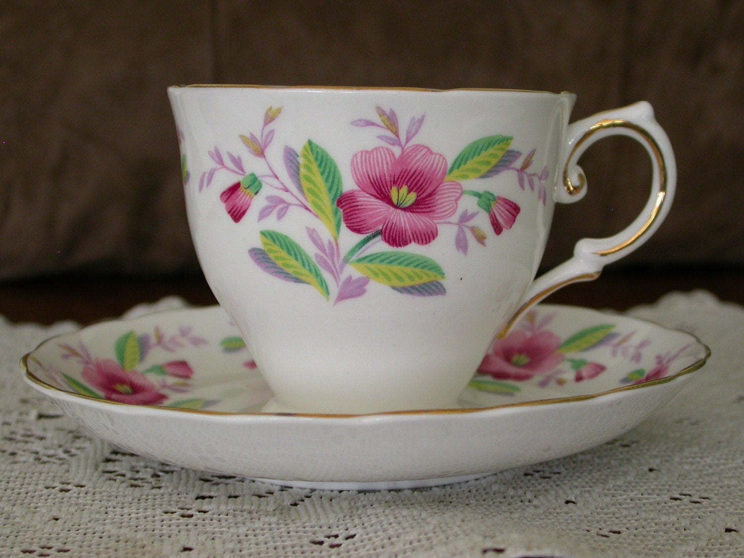 Tuscan Fine English Bone China Tea Cup And Saucer Pattern