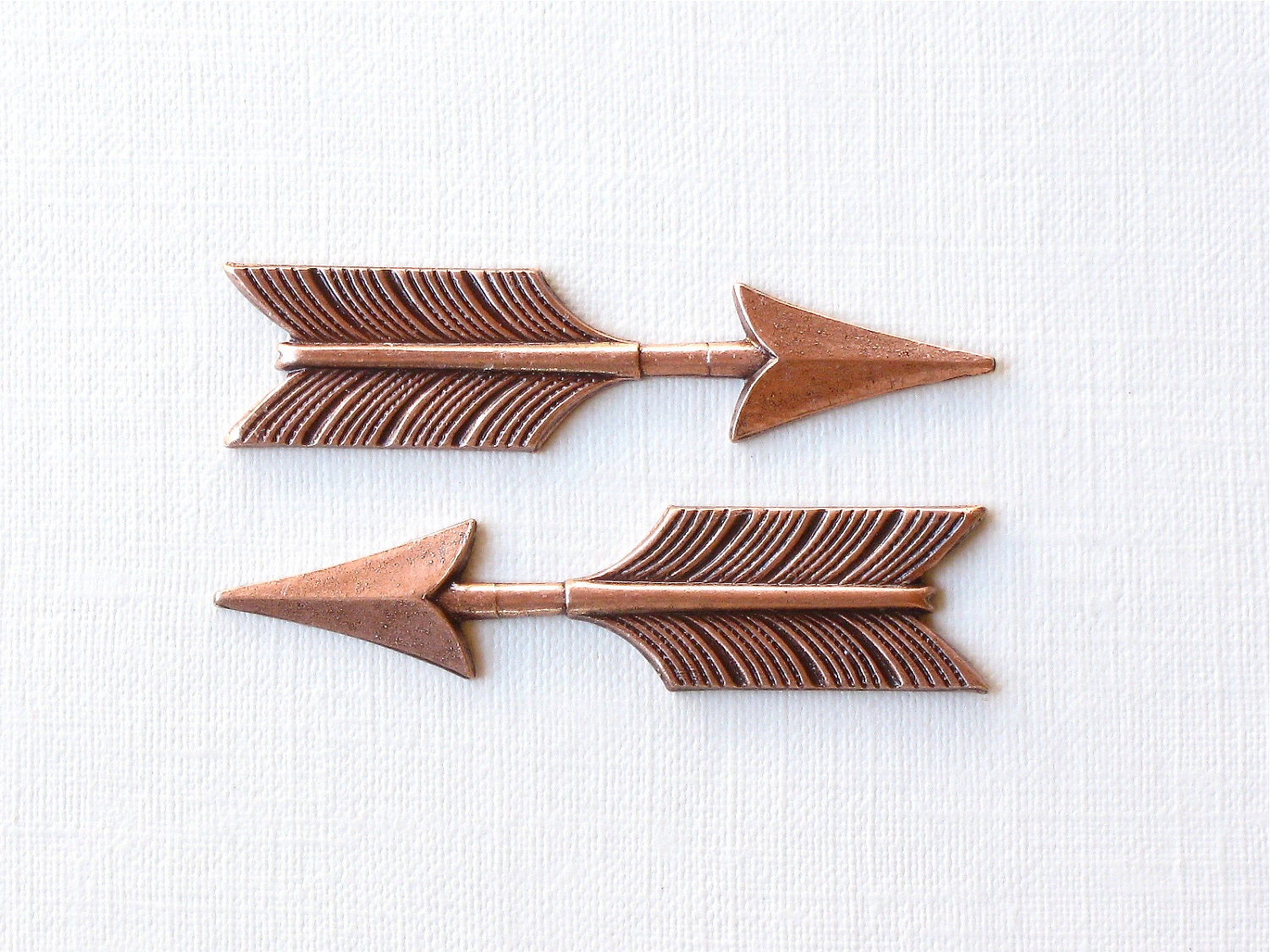 2 antique copper ARROW jewelry embellishment . 44.5mm x 10.5mm