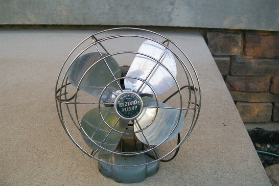 Vintage 8 Inch Wizard Husky Green Electric Fan Western Auto