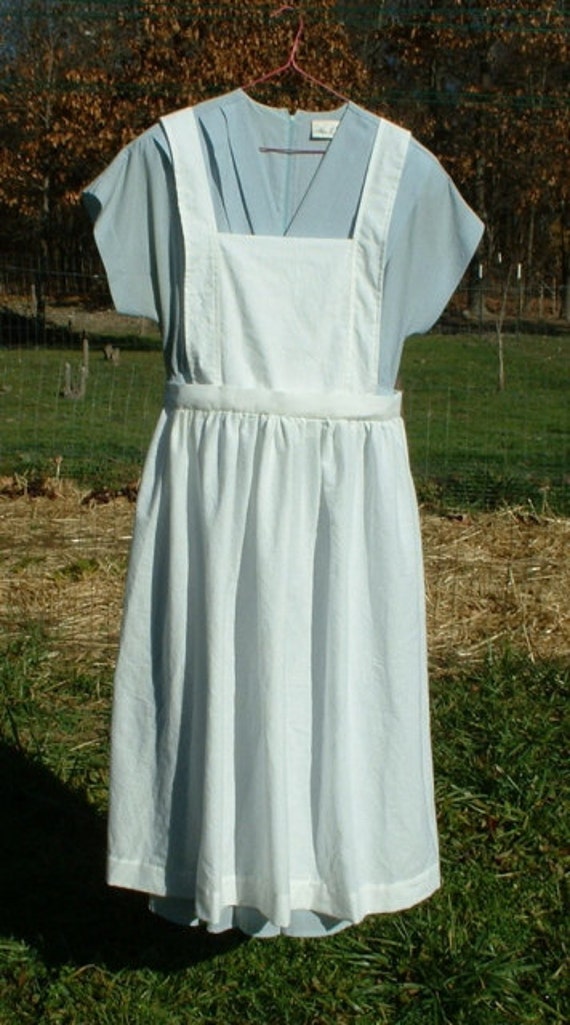 Full Amish style apron