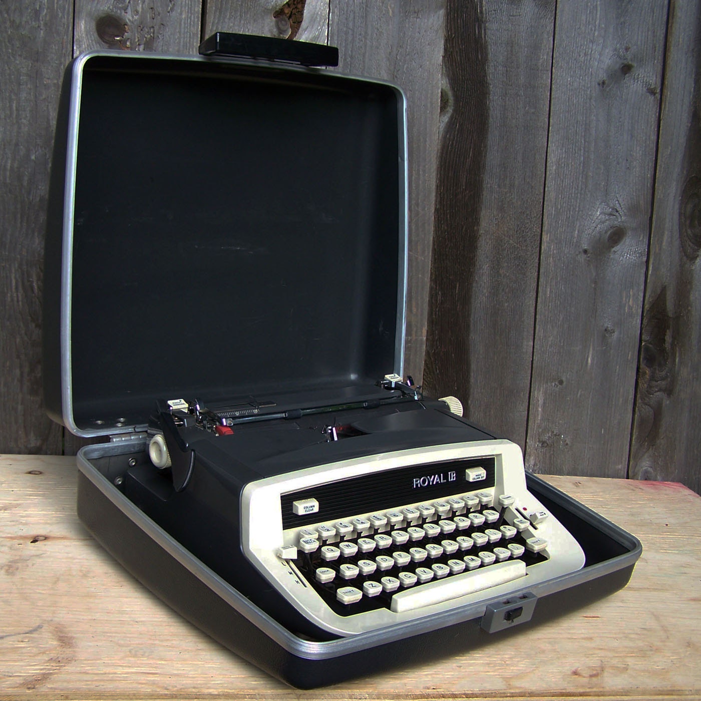 Vintage Charcoal Grey Royal Custom II Typewriter – oldschooltypers