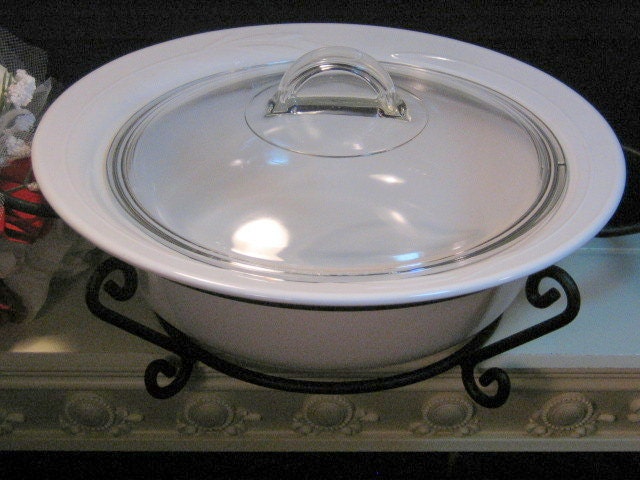 Corning Ware Pyroceram White Flora Round Covered Casserole Baking Dish ...