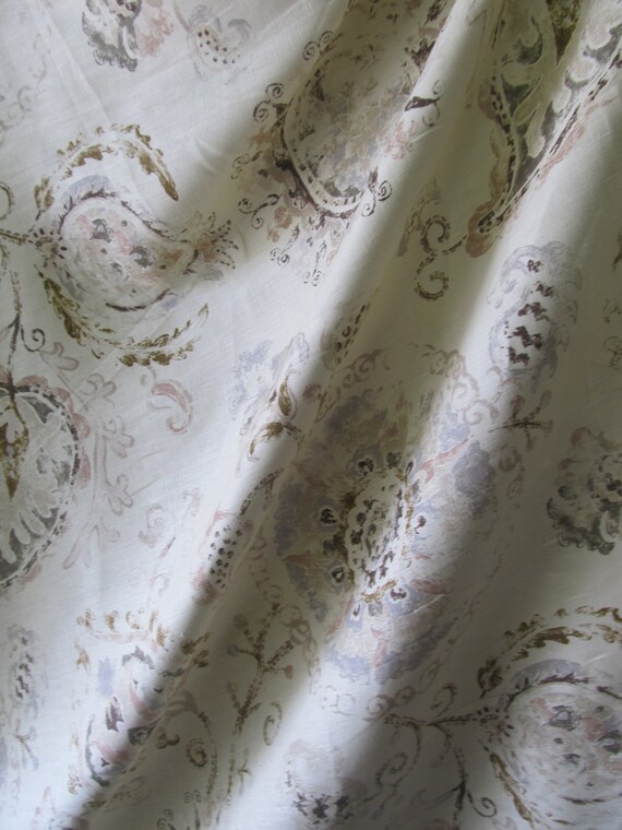 VINTAGE COLORS Linen print faded old world hues