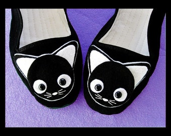 Items similar to Red Cat Shoes - Kitty Face Mary Janes - Ladies Size 6 ...