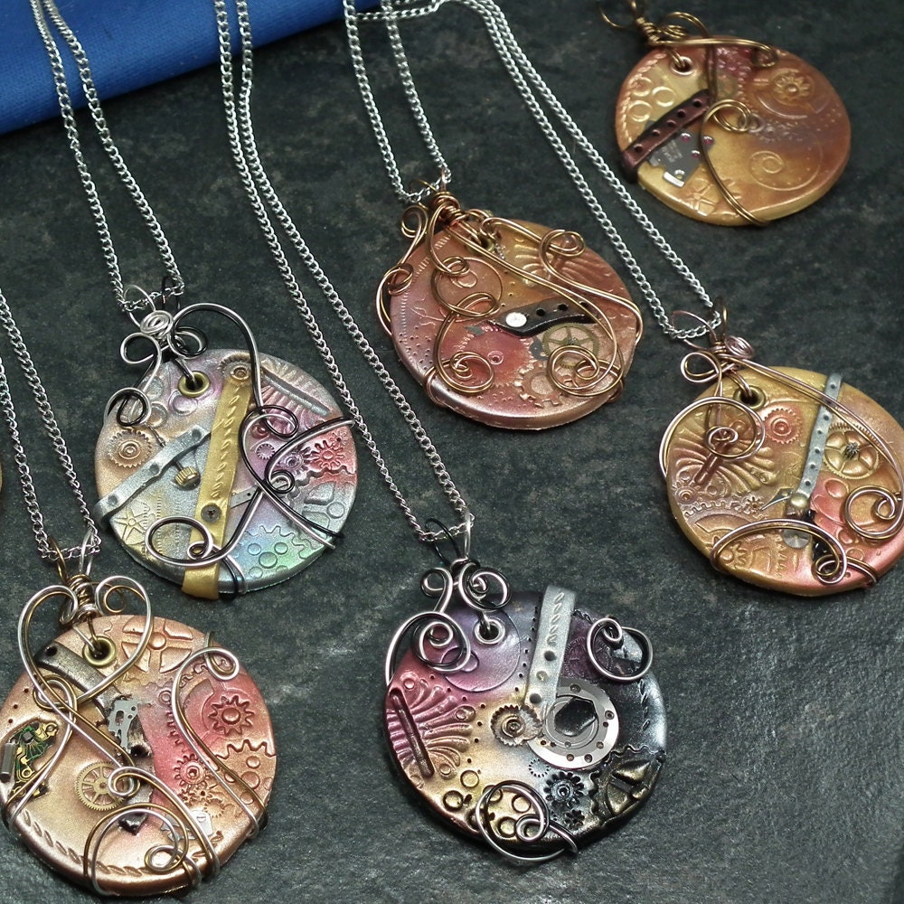 TUTORIAL Steampunk Polymer Clay Pendant Ornament tutorial-steampunk-polymer-clay-pendant-ornament