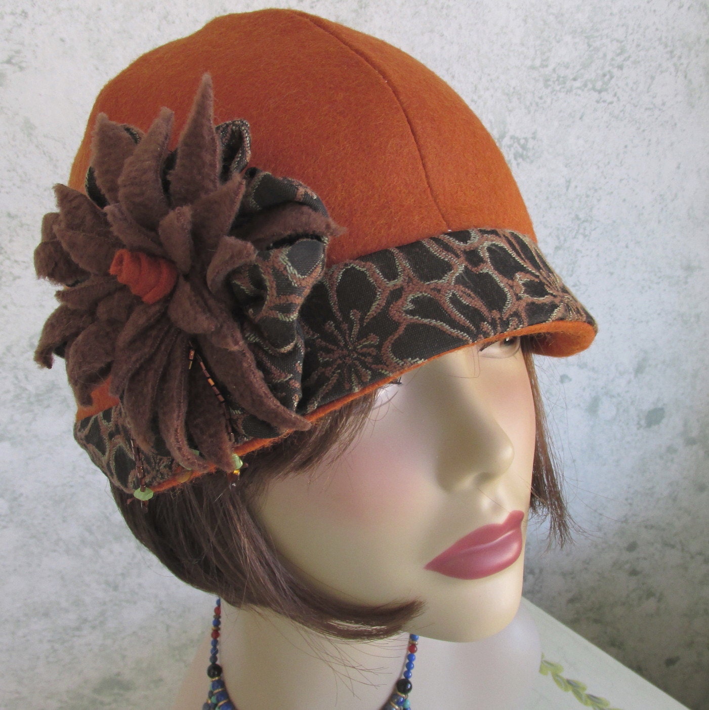 Womens Hat Pattern Flapper Style Brimmed With Flower Trim PDF