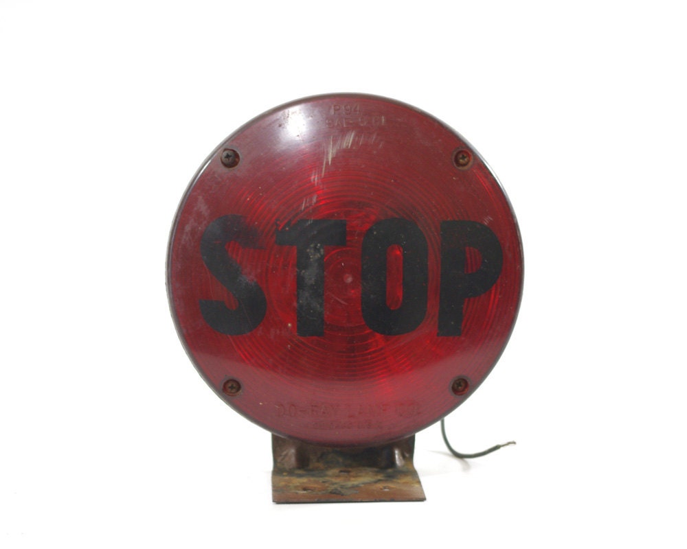 Vintage Stop Light Tail Light Cover Do Ray Lamp P94