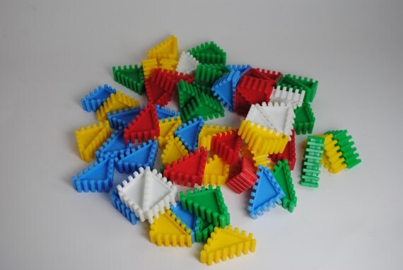 Slinky Triangles Creative Building Toy
