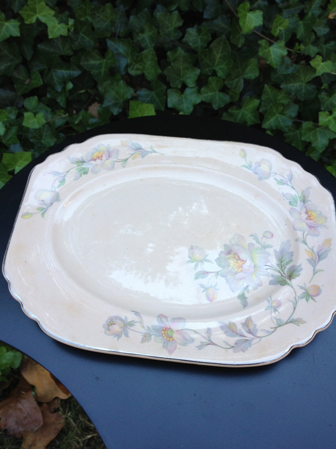 Small soft pink floral vintage serving dish – Haute Juice