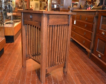 Popular items for oak end table on Etsy