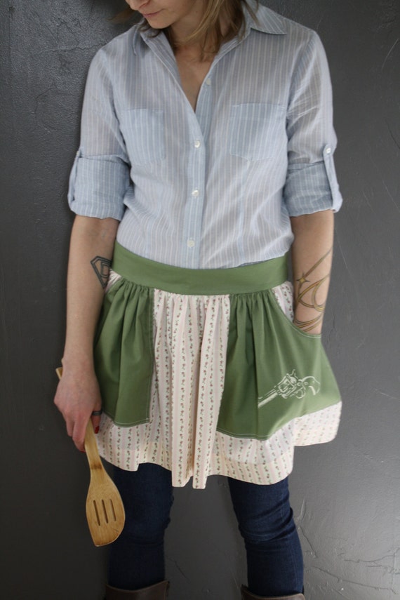 Items similar to Shotgun Pocket Apron on Etsy