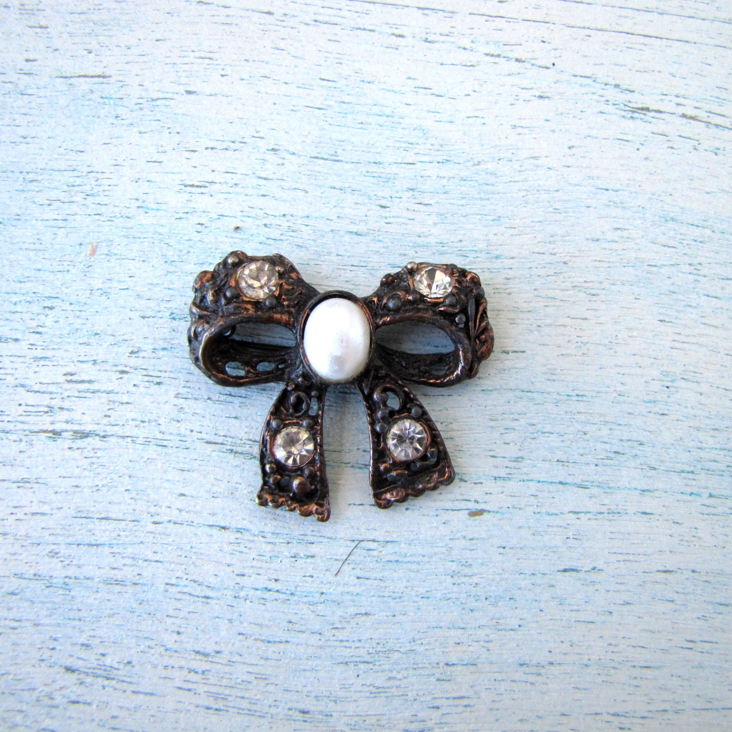 Vintage Bow Brooch – Haute Juice