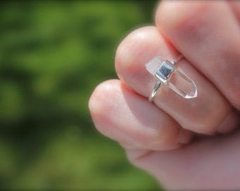Crystal Point Ring. Quartz. Sterling silver. Minimalist. Mineral. Raw ...