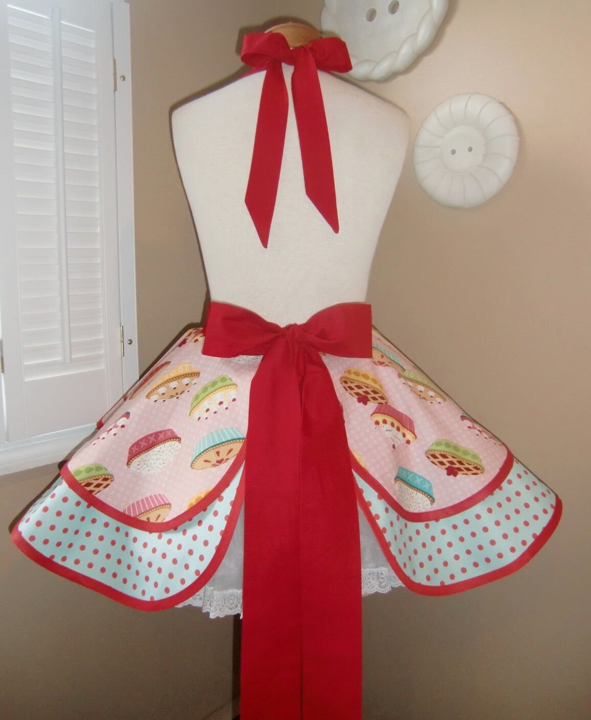 Womans Baking Apron Featuring Sweet Pie Print Accented With