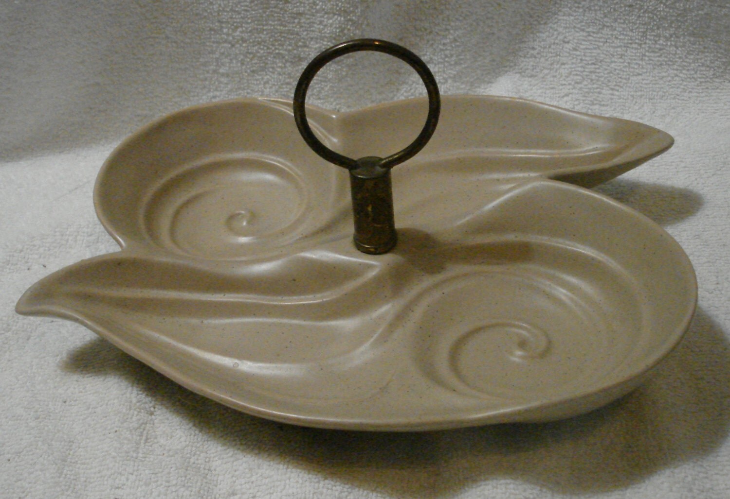 Mid Century Retro Ceramic Serving Dish, Beige Swirled with Handle ...