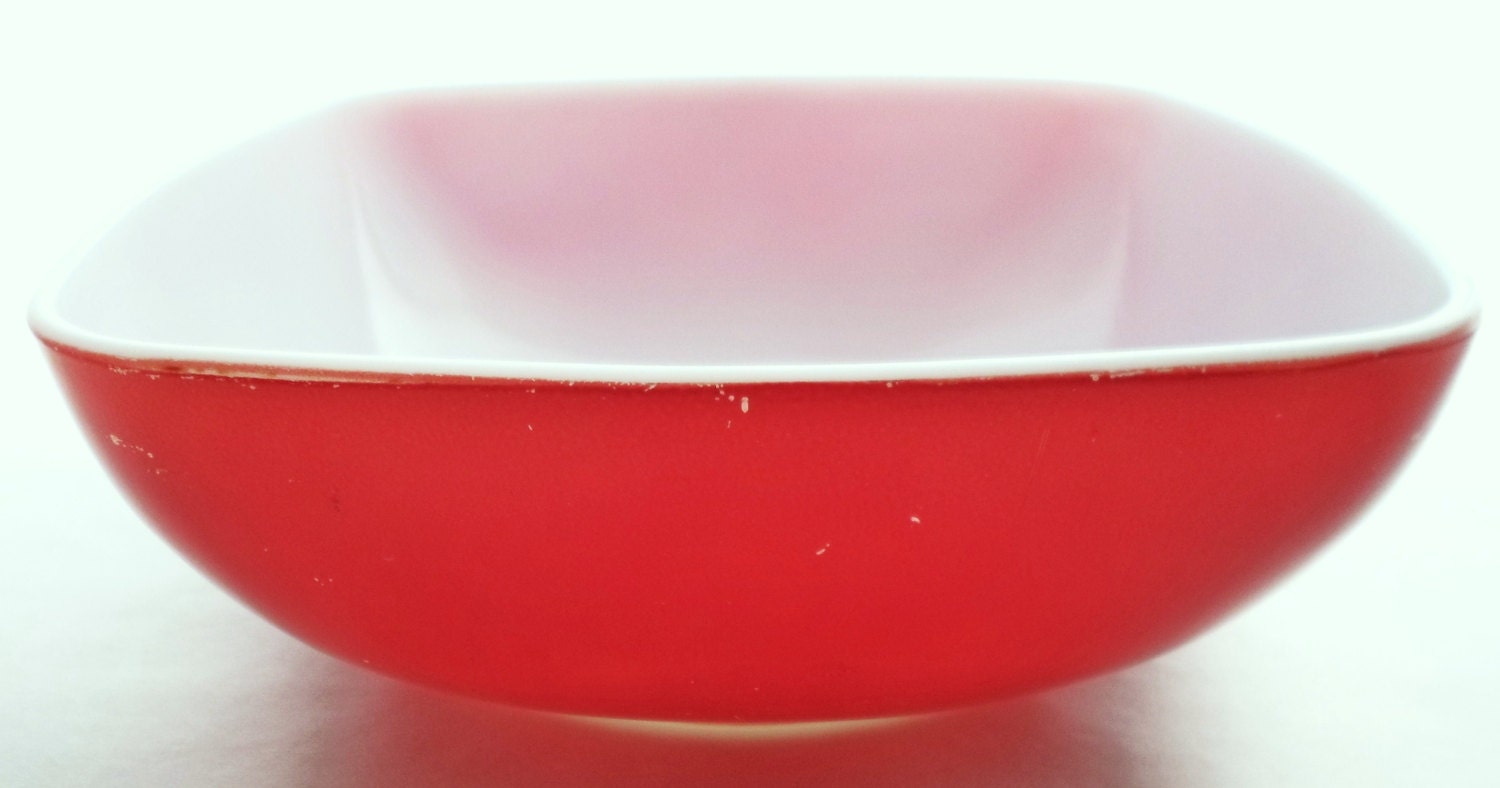 Vintage Red Square Pyrex Bowl 2 1/2 Quart Square Hostess Pyrex