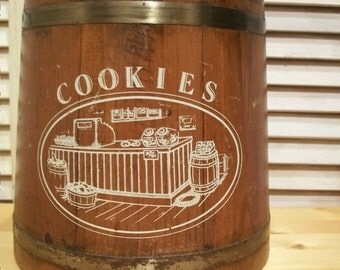 Popular items for wood cookie jar on Etsy