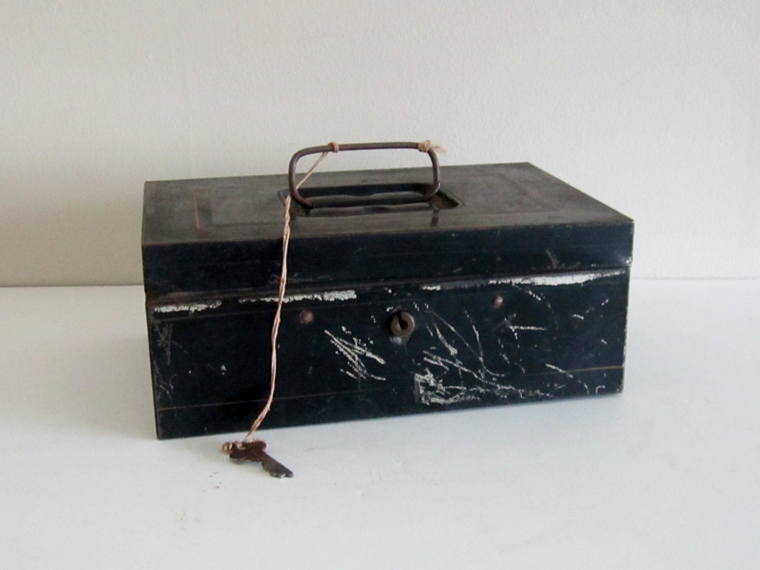 Black Metal Document Bankers Box – Haute Juice