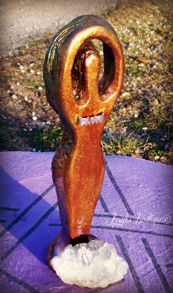 Gaea Earth Goddess Gypsum Statue Wall Hanging