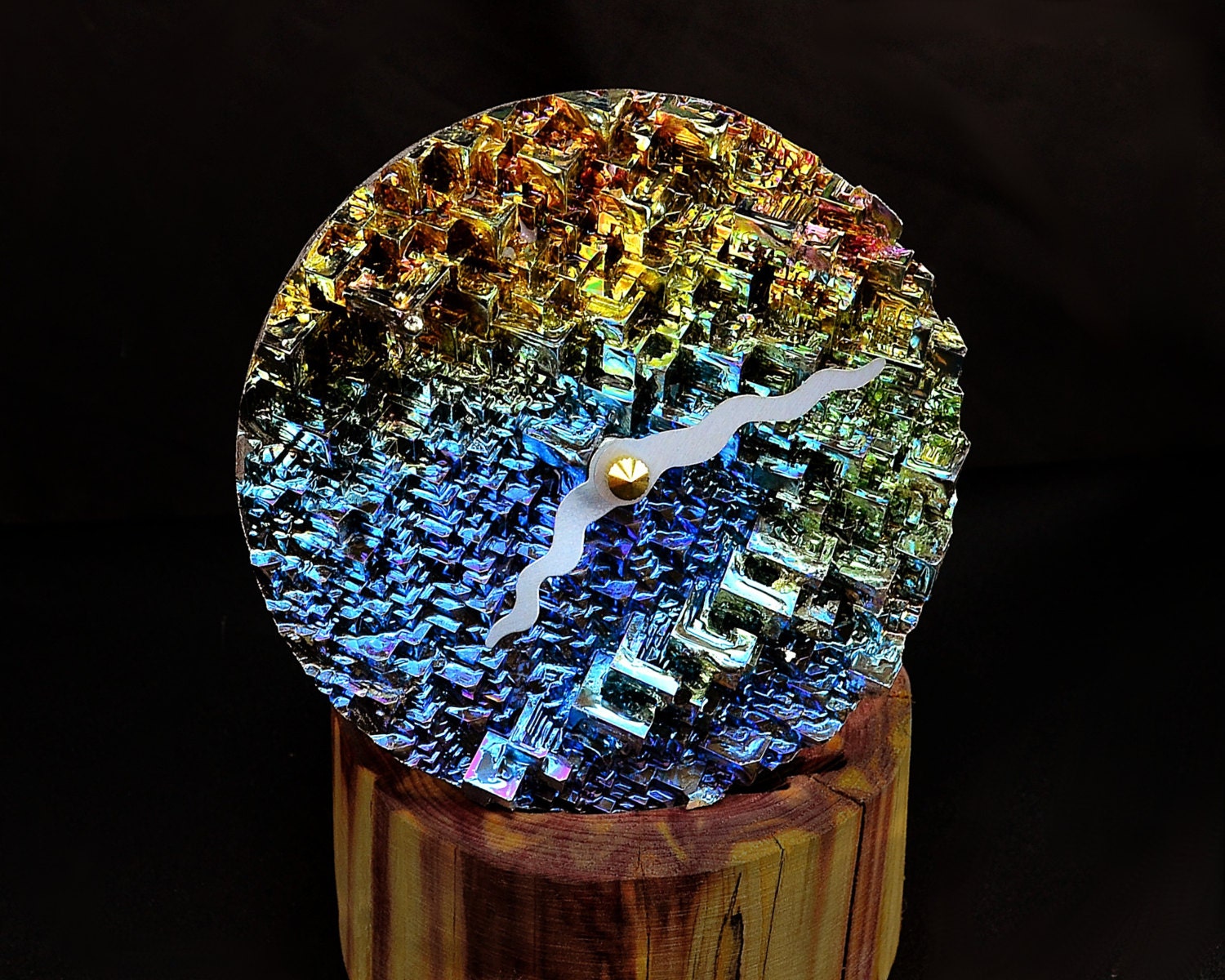 Bismuth Metal Crystal