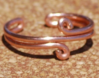 Popular items for copper toe rings on Etsy