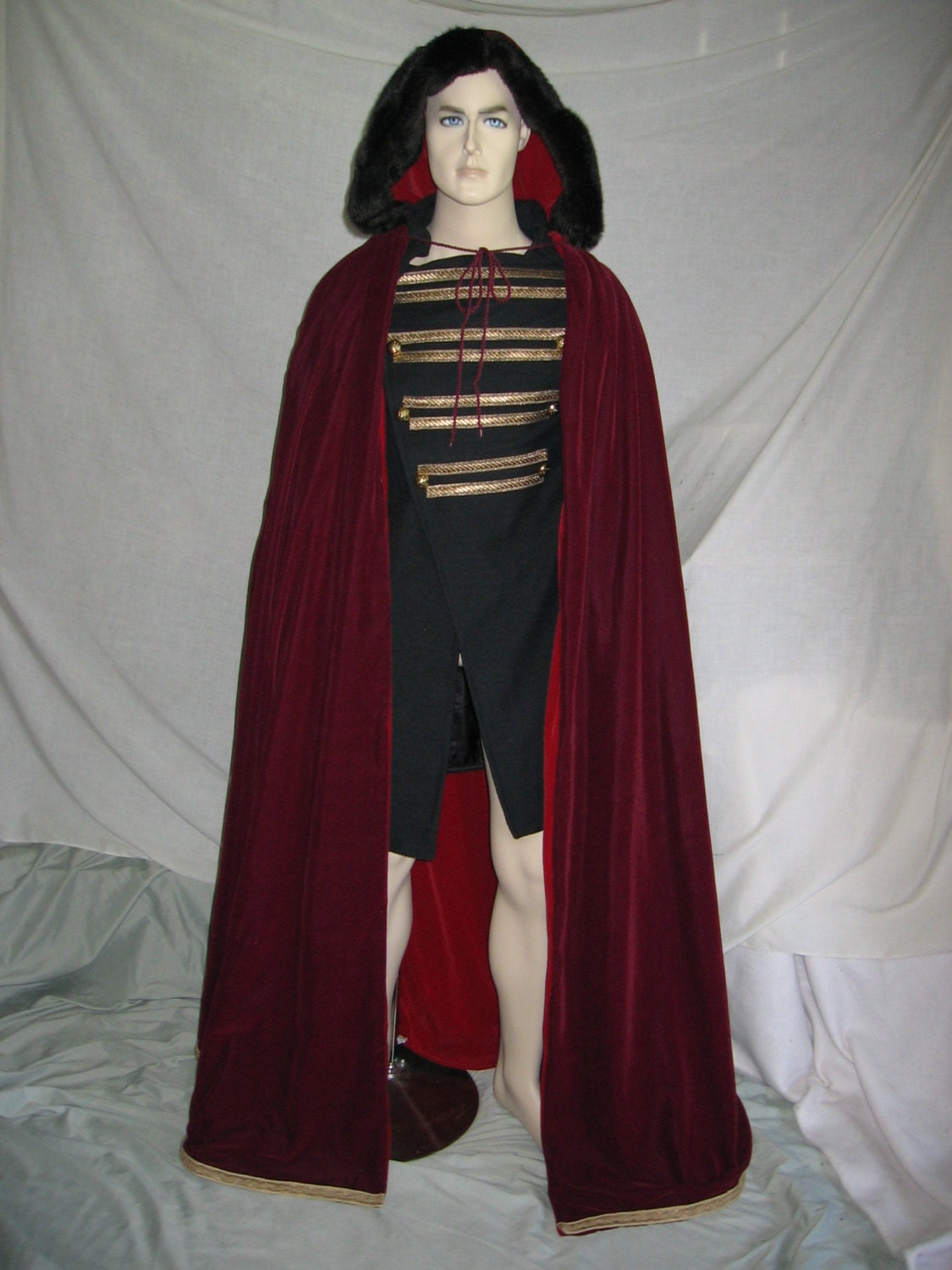 Custom made Twilight Aro's Tunic and Cloak by sugar352 on Etsy