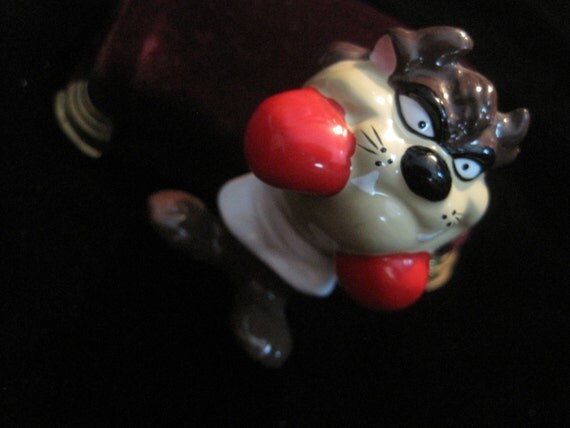 Items similar to Porcelain Taz Figurine Boxer Boxing Vintage Tasmanian ...