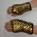 Scalemail Gauntlets knitted Dragonhide Armor Bronze Warrior