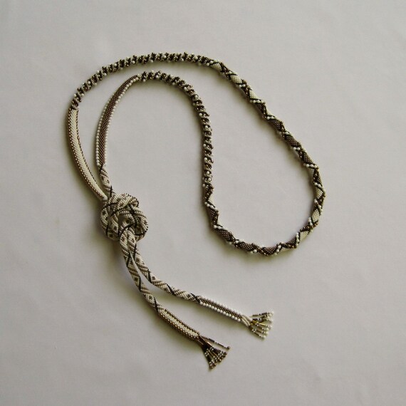 Bead Crochet Necklace Pattern: Drop Lariat Bead Crocheted