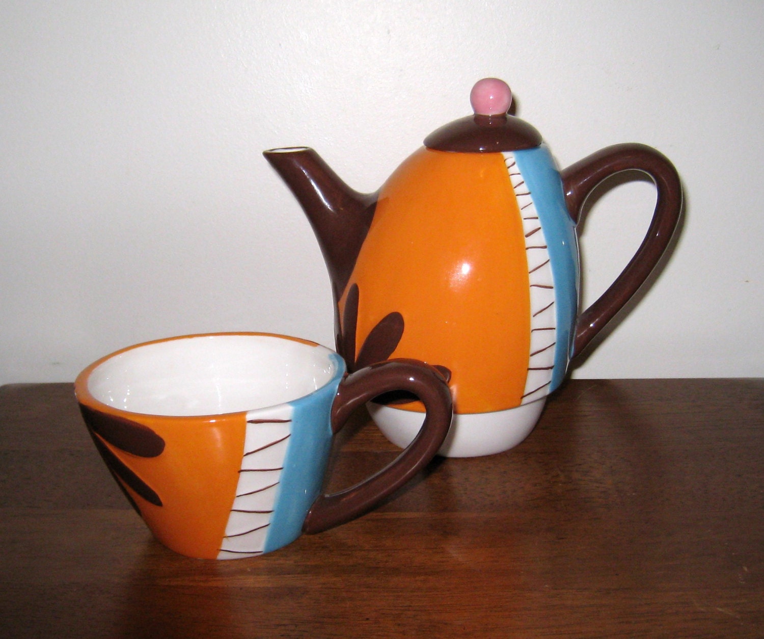 Bella Casa by Ganz TEA FOR ONE Teapot & Cup / Funky Pop Art