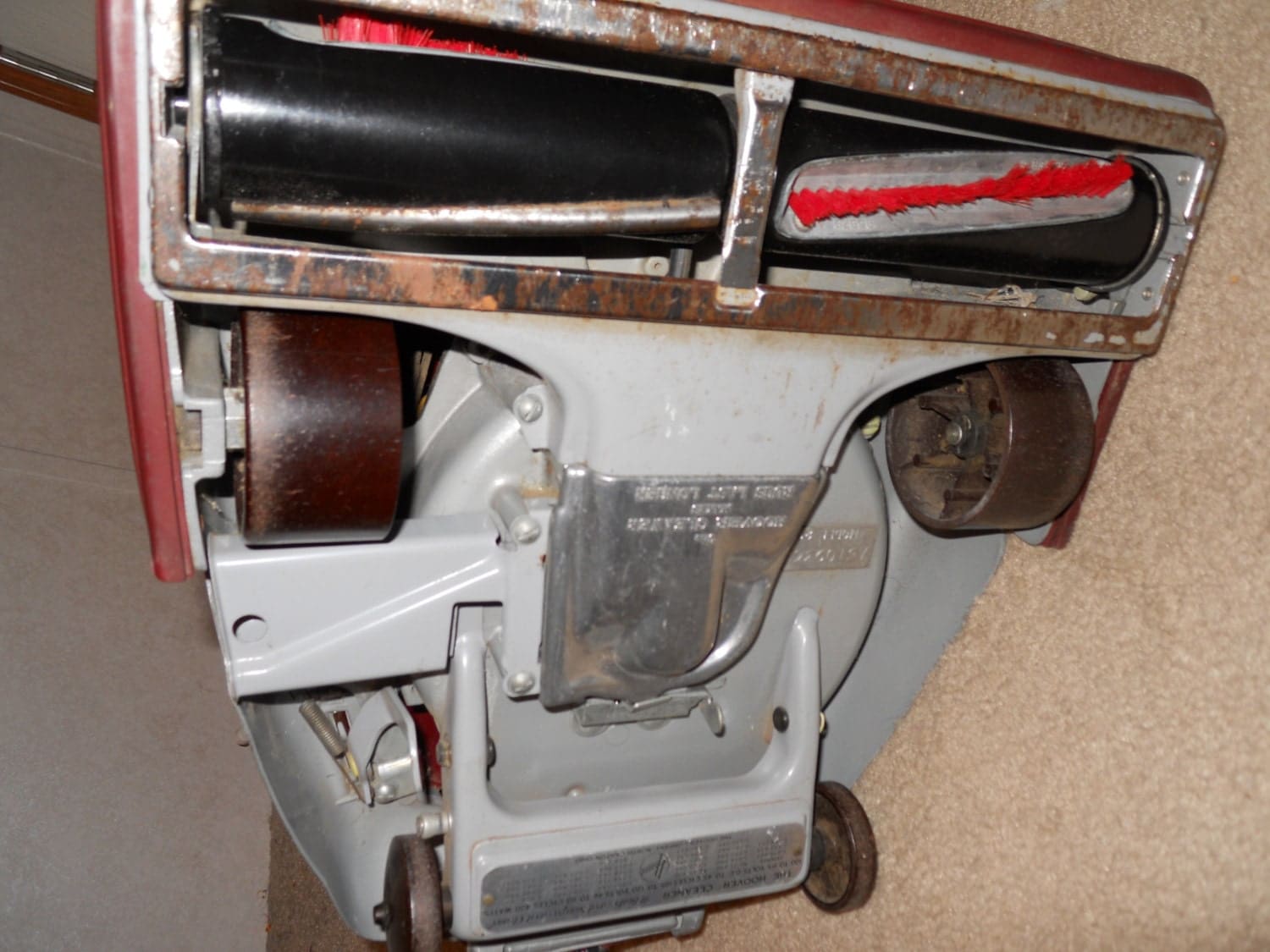 Vintage Hoover model 29 Upright Vacuum cleaner