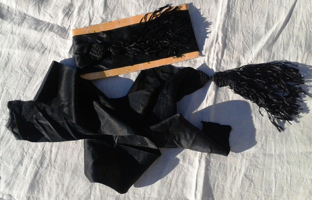 Victorian Antique Black Silk French Sash Ribbon with Tassels Victorian ...