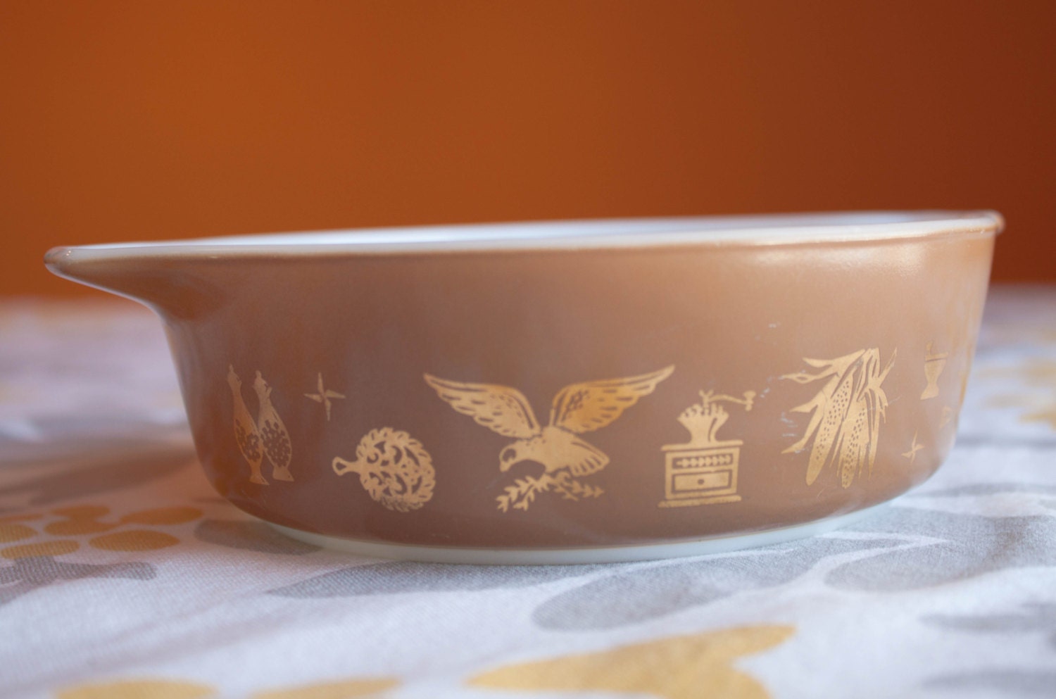 Vintage Pyrex Early American 1pt Casserole Dish