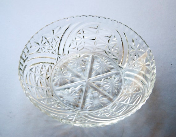 Items similar to Anchor Hocking Stars and Bars pattern bowl, pressed ...