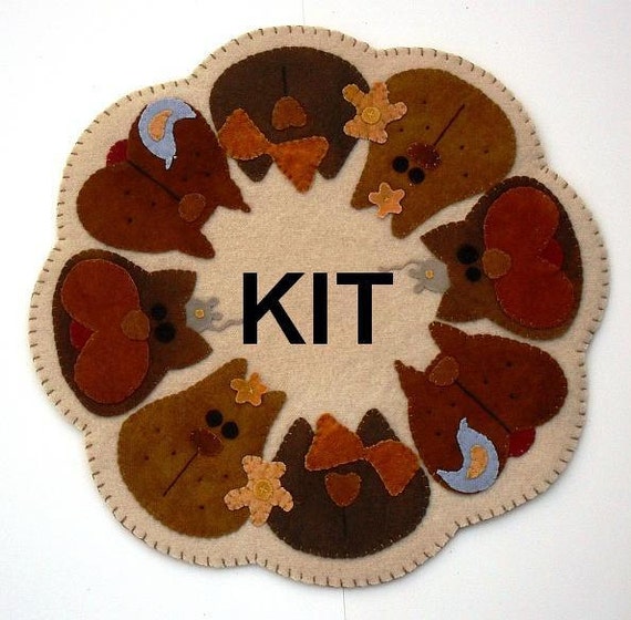 Items similar to KIT AND PATTERN - Primitive Folk Art Wool Applique ...