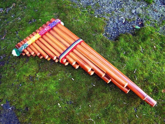 Vintage Andean Pan Flute Double Row 23 pipes by BohemianHollow