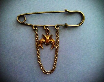 Popular items for bat pin on Etsy