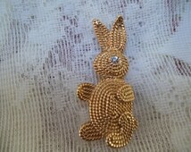 Popular items for rabbit pin on Etsy