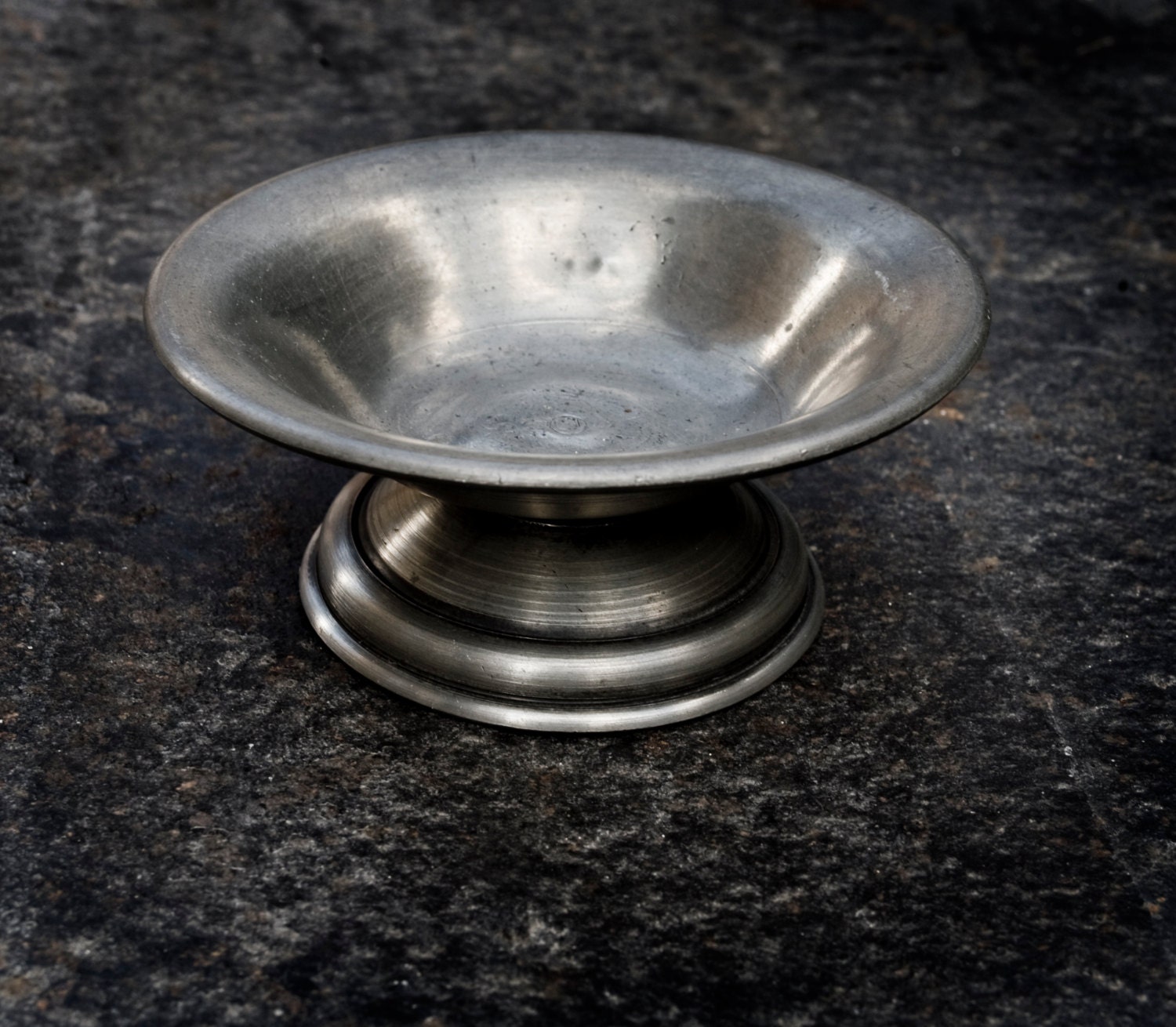 Pewter dish – Haute Juice