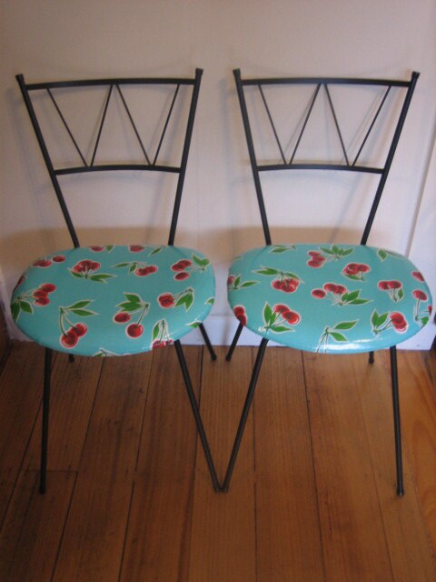 Vintage Parfait Chairs – Metal Frame Mexican Oil Cloth for Kitchen or ...